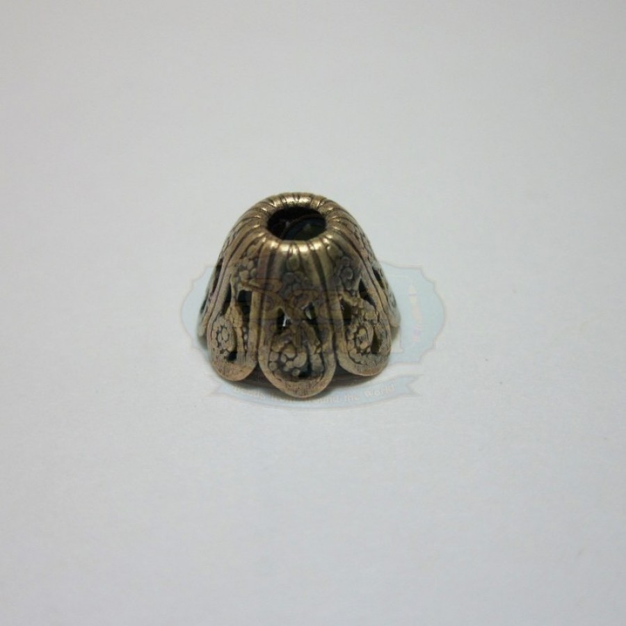 Medium Solid Scroll Cap